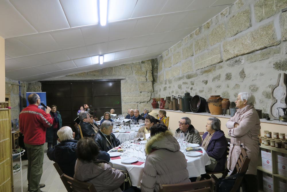 Adega da Vinha com casa cheia - Quinta do Palame